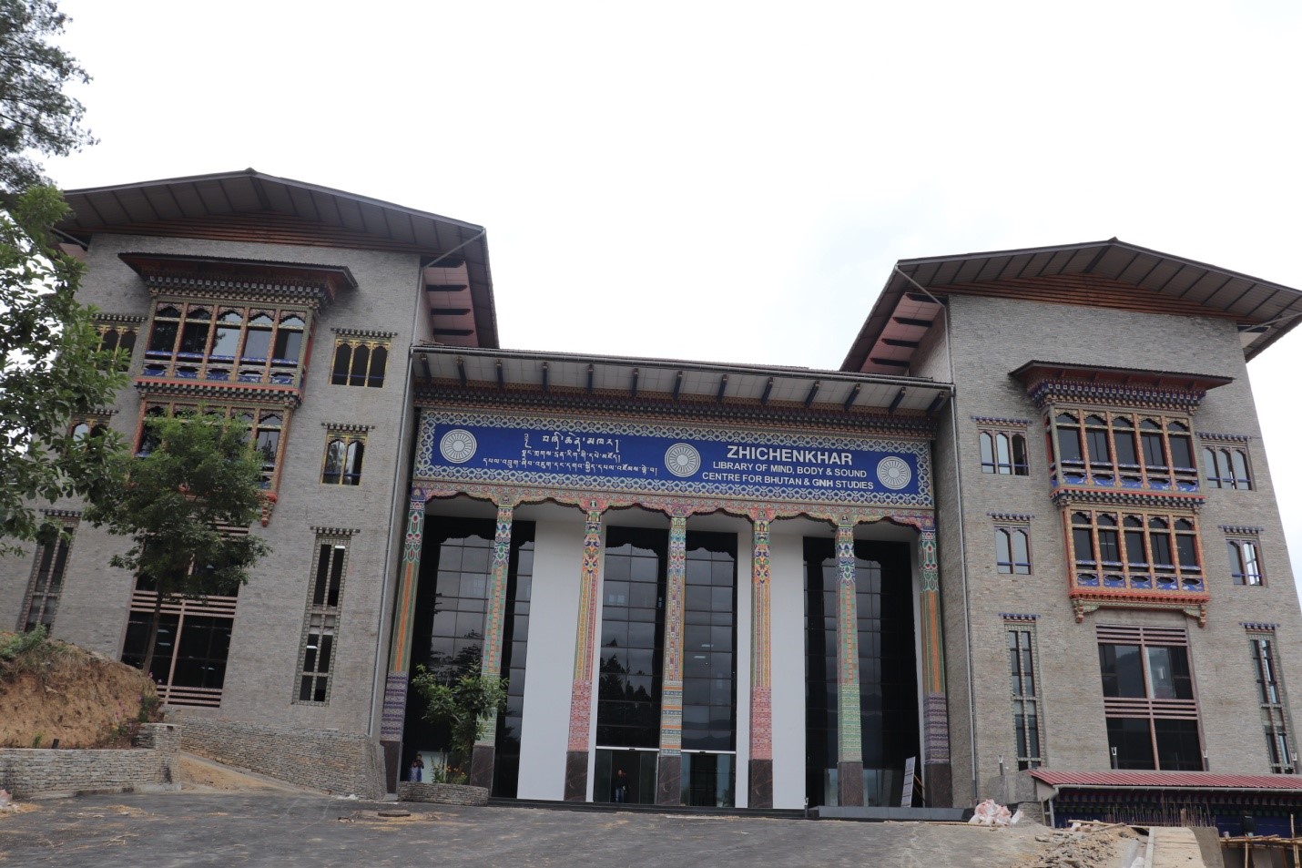 Centre for Bhutan studies - Hybrid system with PV panels and ...