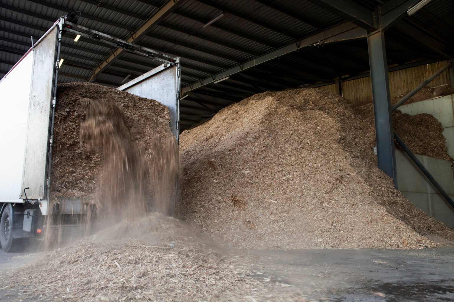 Biomass and waste: What waste does biomass produce?